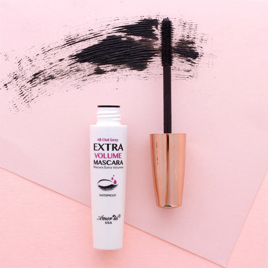 AMOR US – Issey-K Makeup